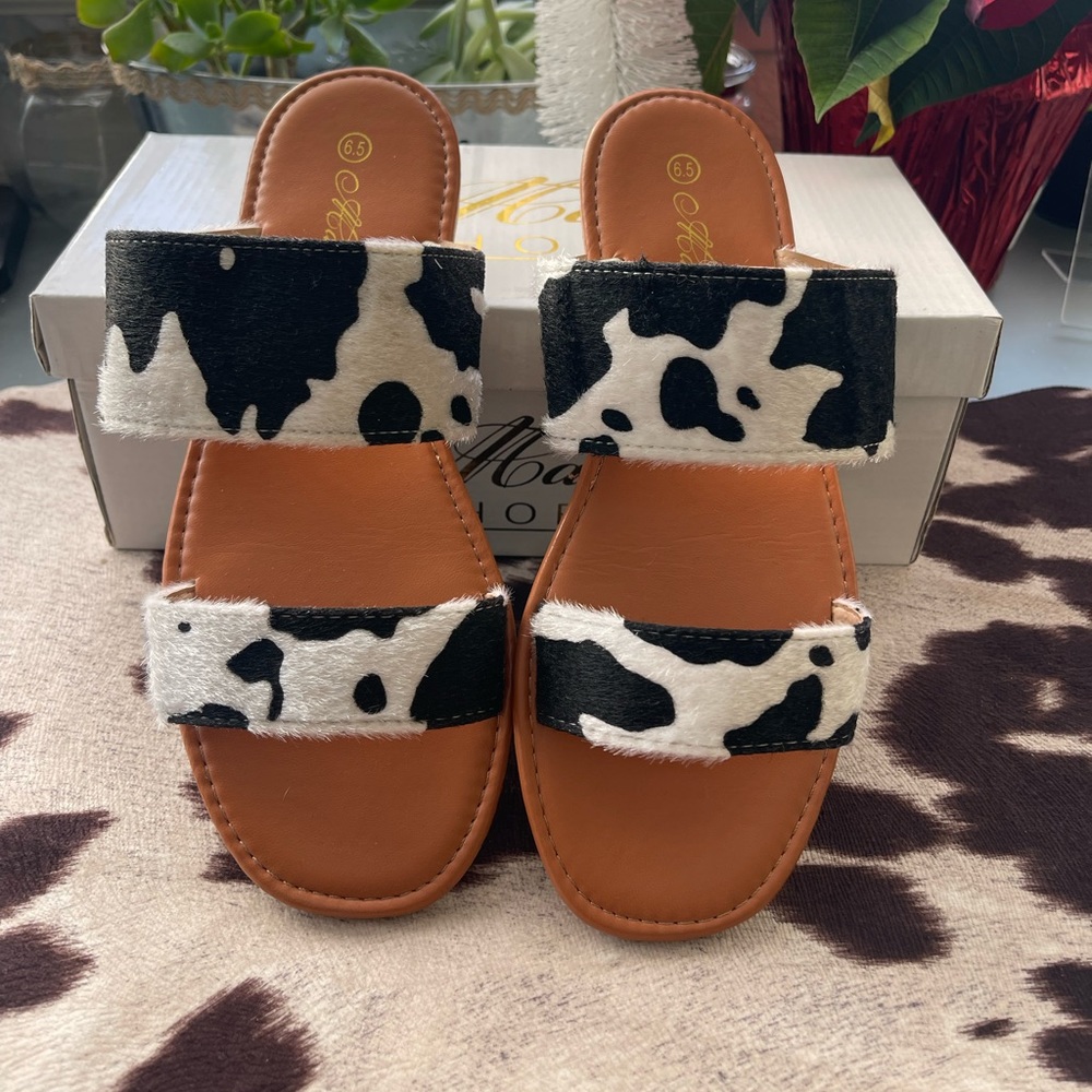 New Cow Print Alata Flat Sandals - Gem
